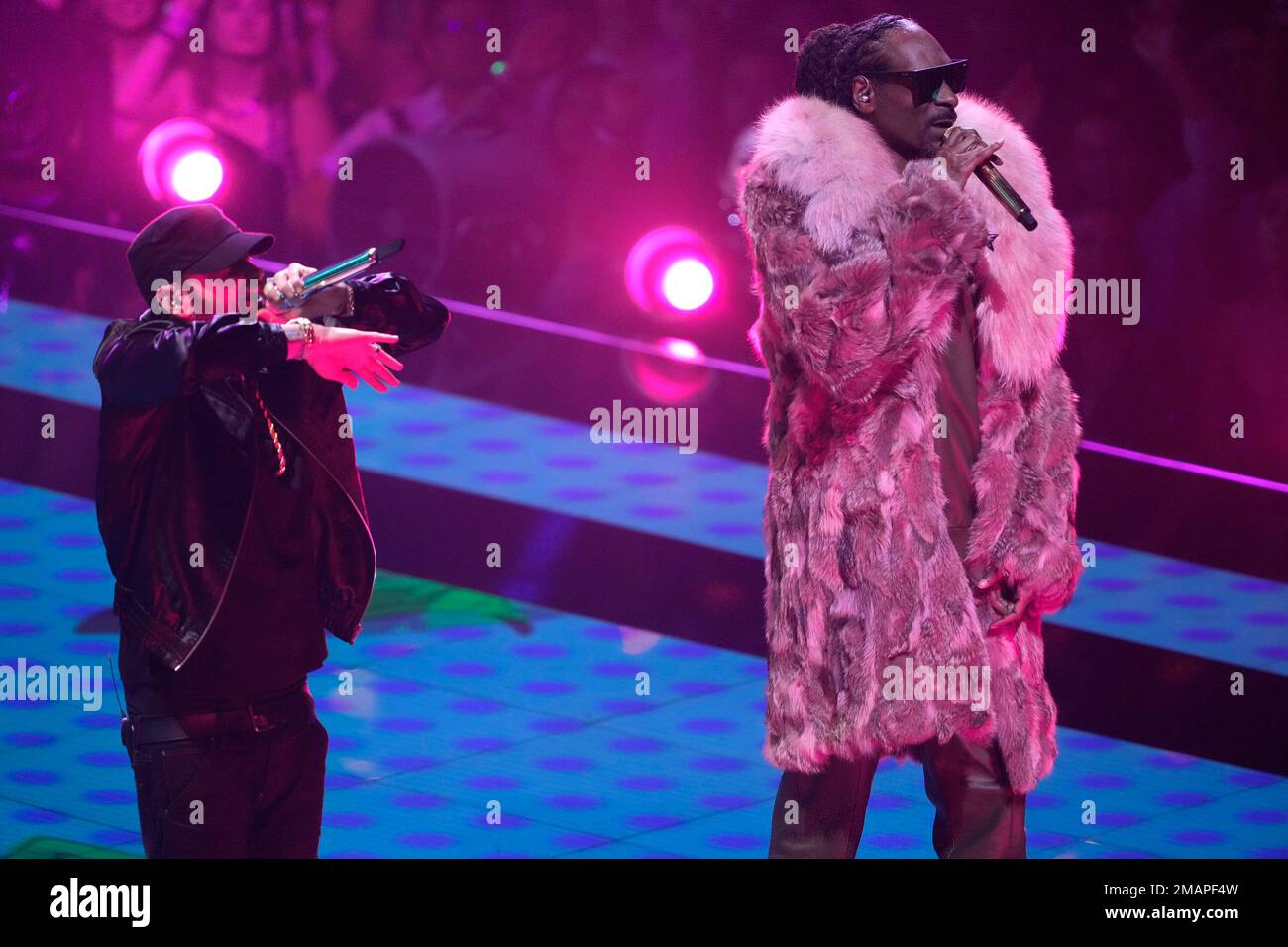 Eminem, left, and Snoop Dogg perform "From the D 2 the LBC"at the MTV ...