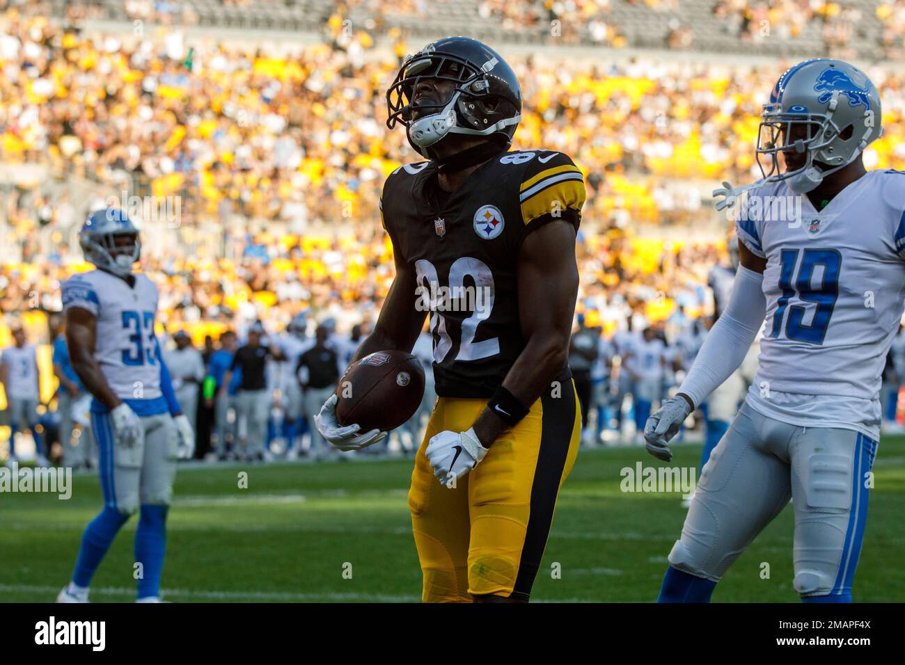 Pittsburgh Steelers wide receiver Steven Sims (82) celebrates after a ...