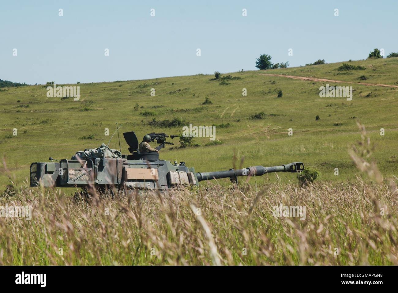 U.S. Soldiers assigned to 10th Brigade Engineer Battalion, 1st Armored ...