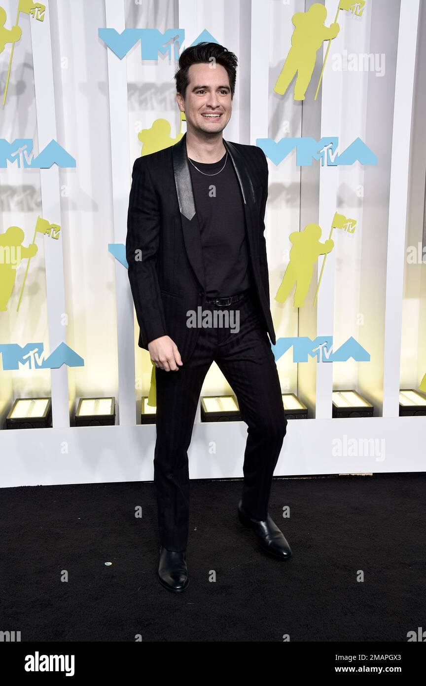 Brendon Urie arrives at the MTV Video Music Awards at the Prudential ...