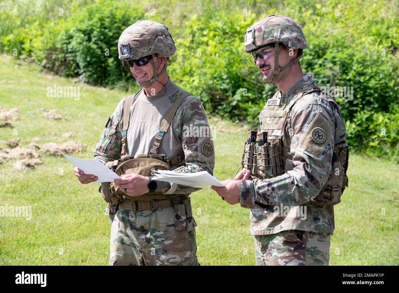 Sgt. 1st Class. Nicholas Hare and Spc. Christian Leenhouts, with HHT 2 ...