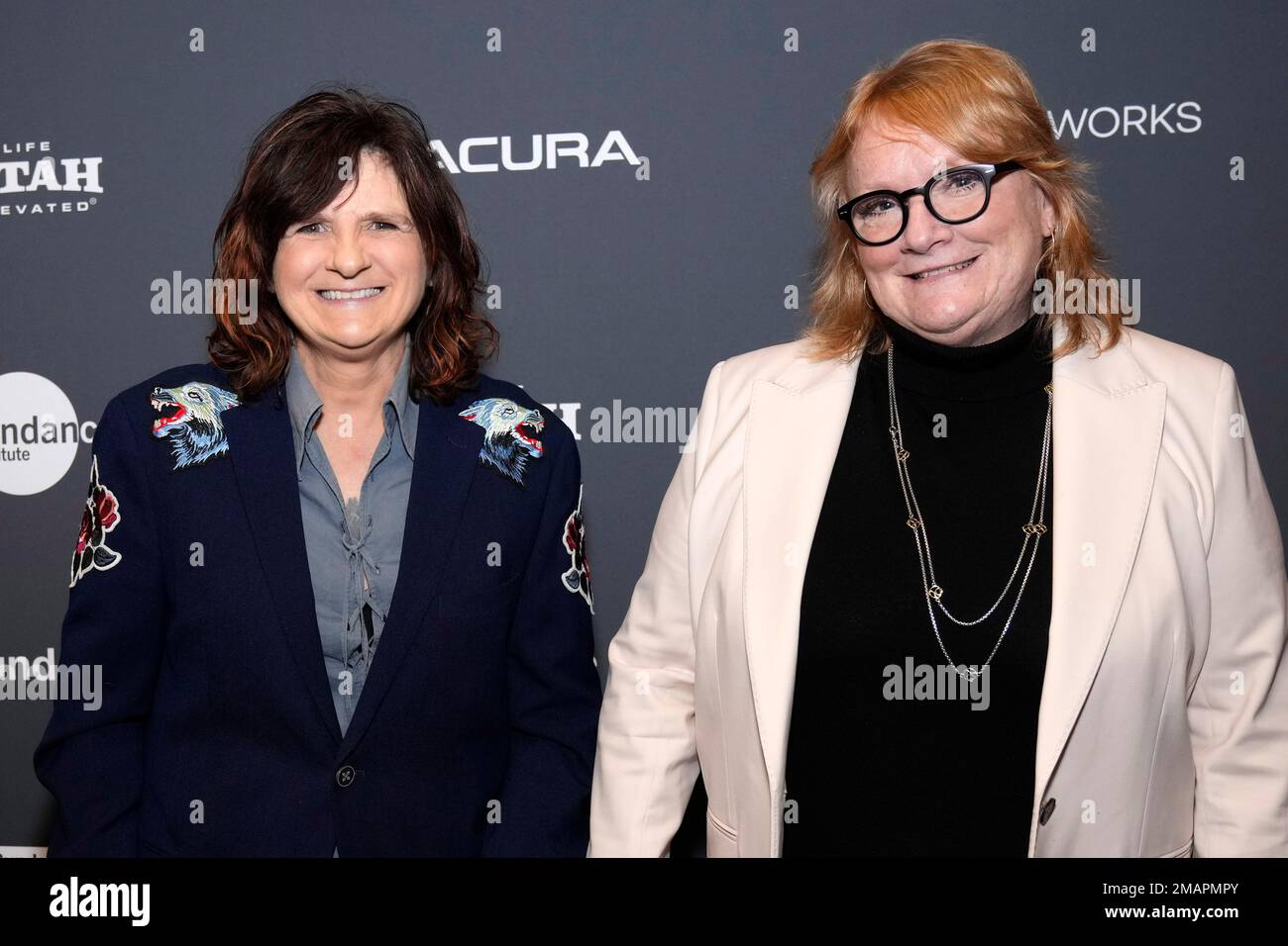 Amy Ray, left, and Emily Saliers from the Indigo Girls folk music duo ...