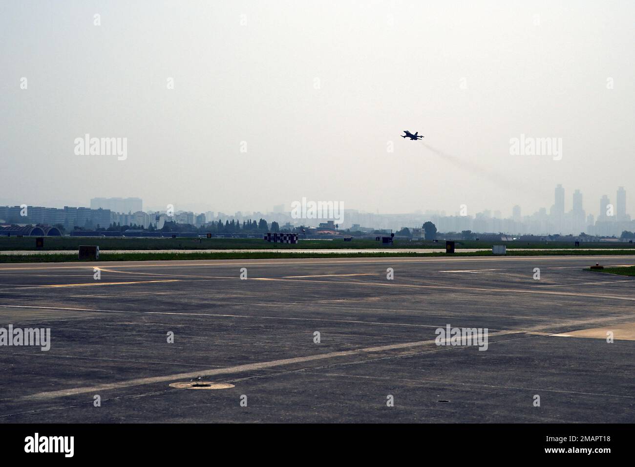 Suwon air base hi-res stock photography and images - Alamy