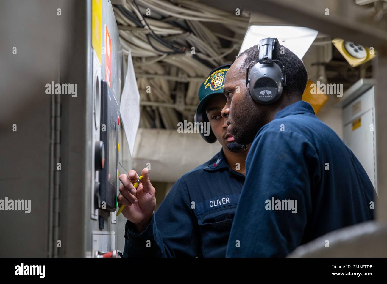Auxiliary control room hi-res stock photography and images - Alamy