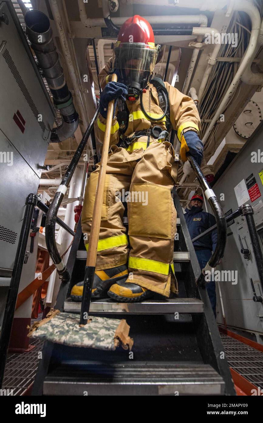 220602-N-VF045-1078 PHILIPPINE SEA (June 2, 2022) Ensign Steve Scheidly ...