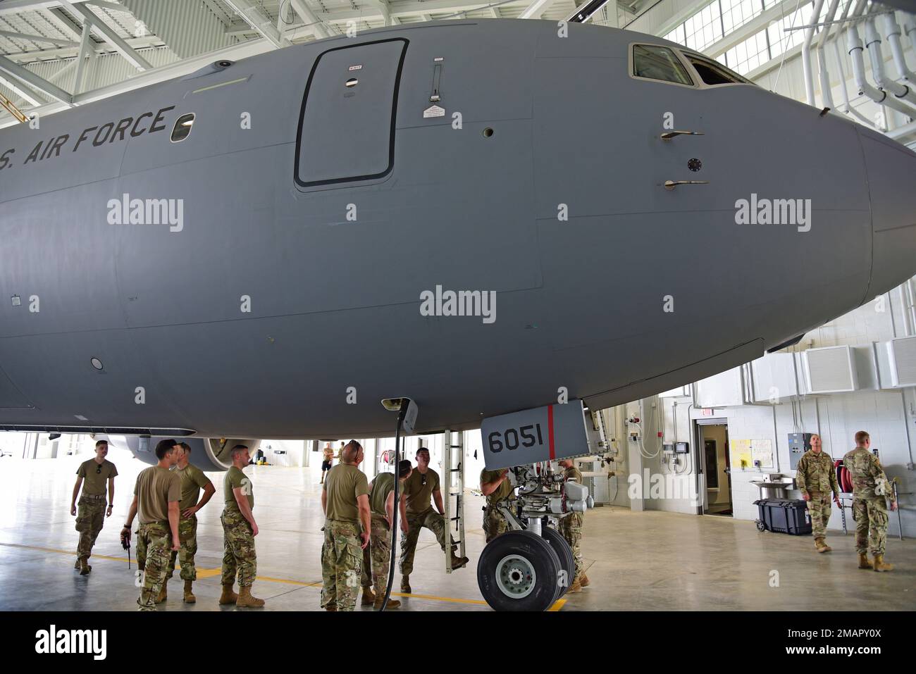 Maintainers at the 134th Air Refueling Wing get thier first look at the ...