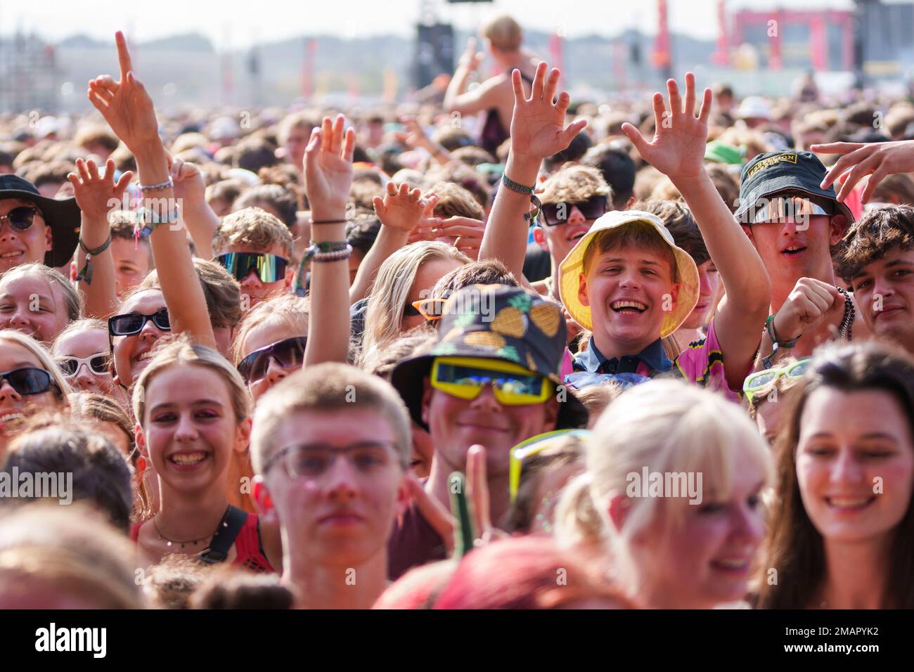 Festival goers gather in front of the main stage at the Reading Music ...