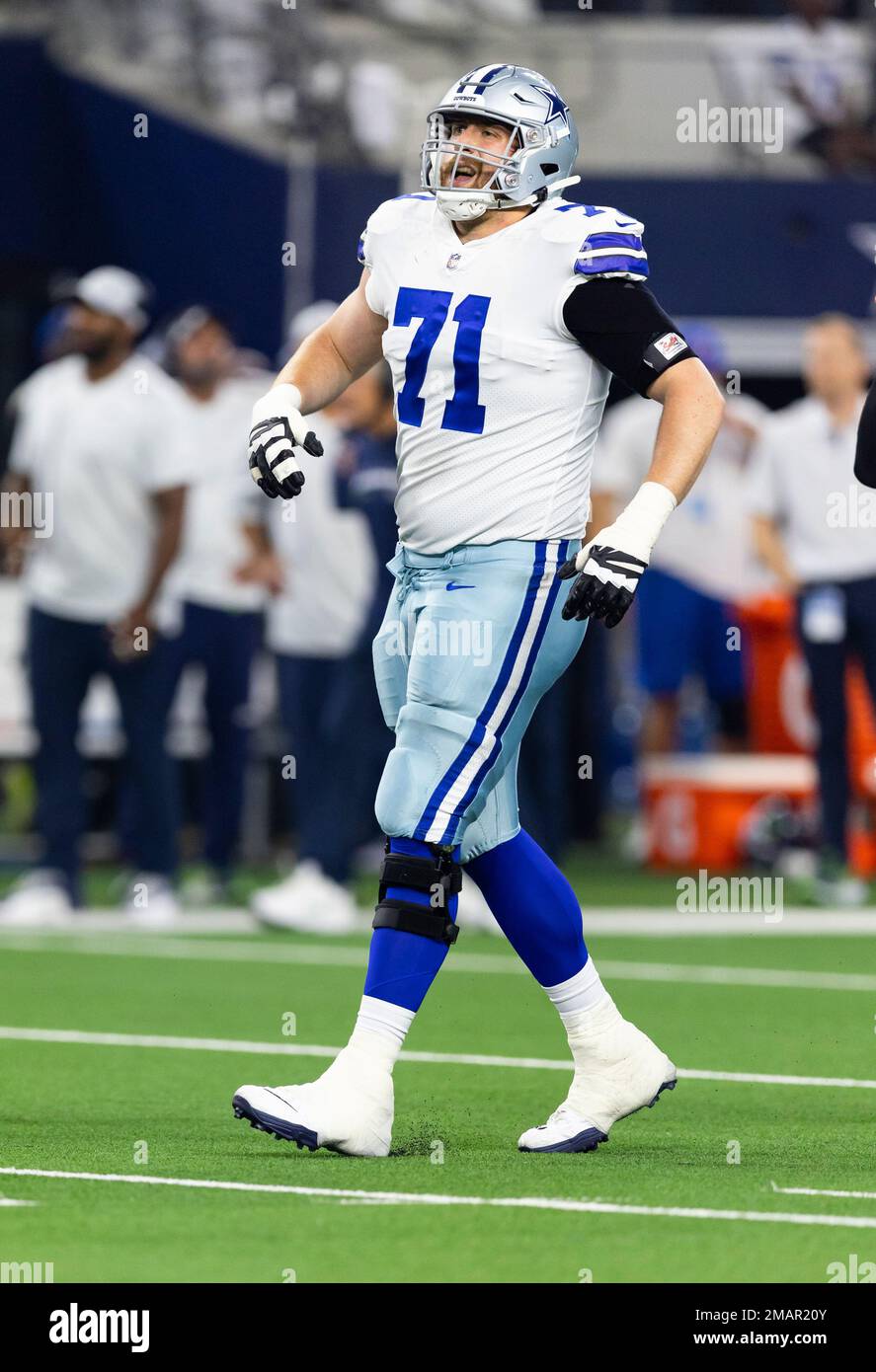 Dallas Cowboys offensive tackle Matt Waletzko (71) is seen during an ...