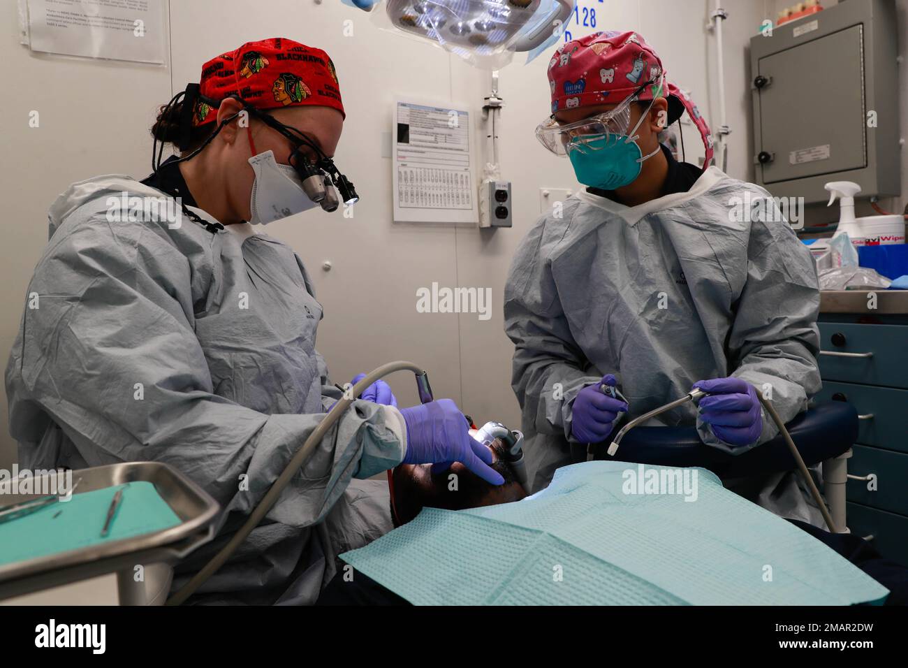 Uss ashtabula hi-res stock photography and images - Alamy