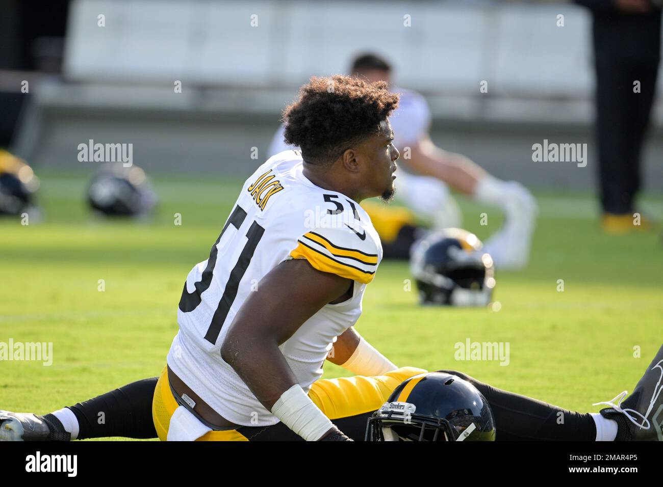 Pittsburgh Steelers linebacker Myles Jack (51) warms up before a ...