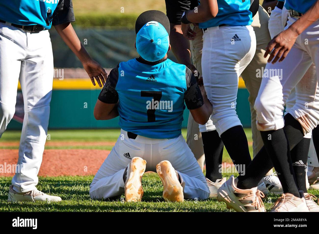 Curacao pitcher Jay-Dlynn Wiel (7) celebrates after getting his team to ...