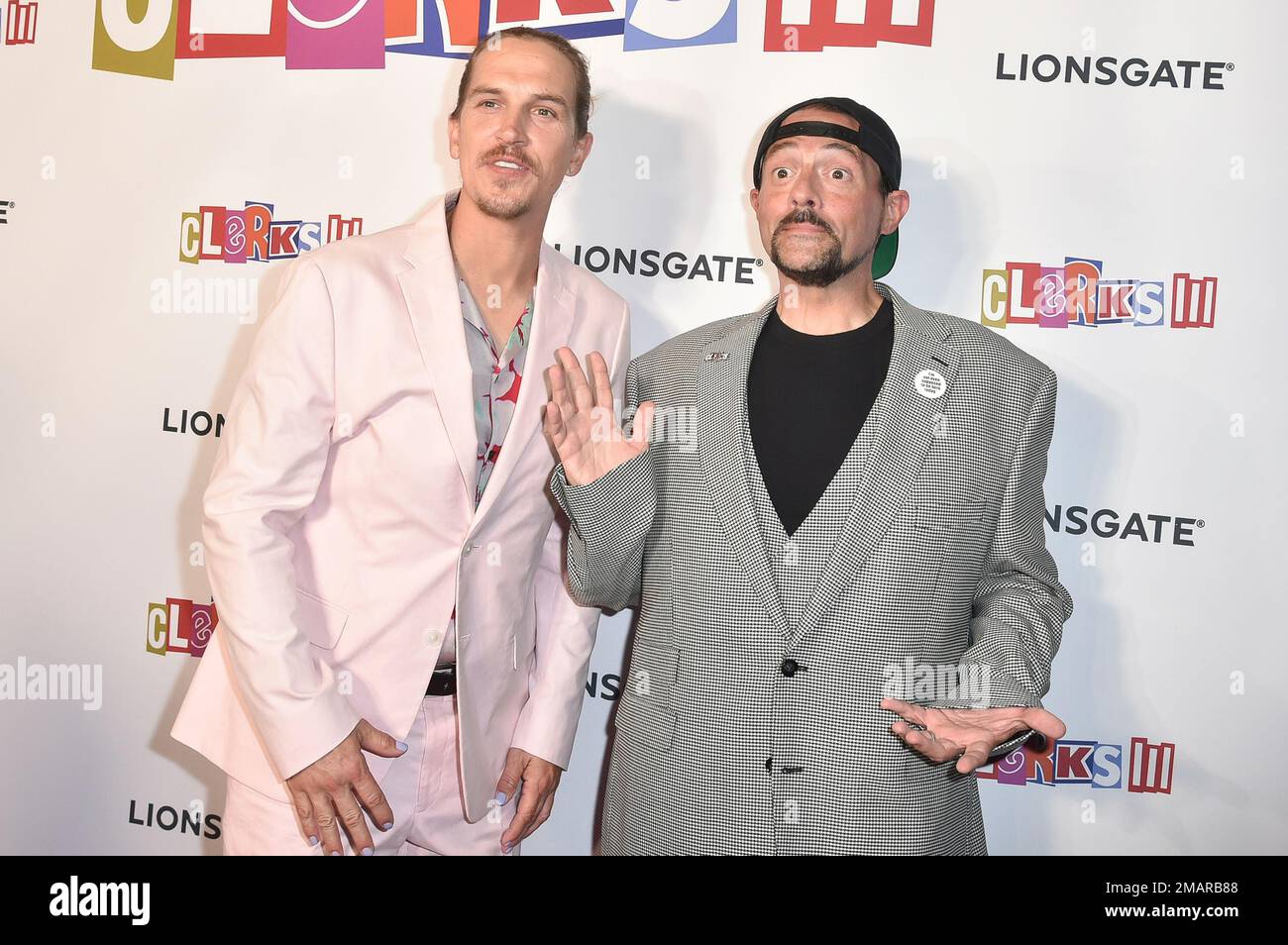 Kevin Smith, right, and Jason Mewes arrive at the premiere of "Clerks ...