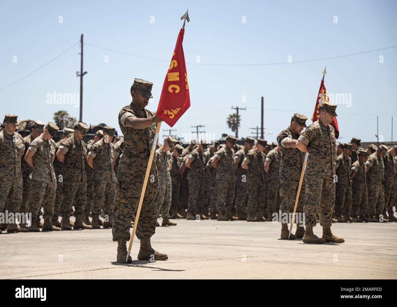 U.S. Marines with 3d Assault Amphibian Battalion (3d AABN), 1st Marine ...