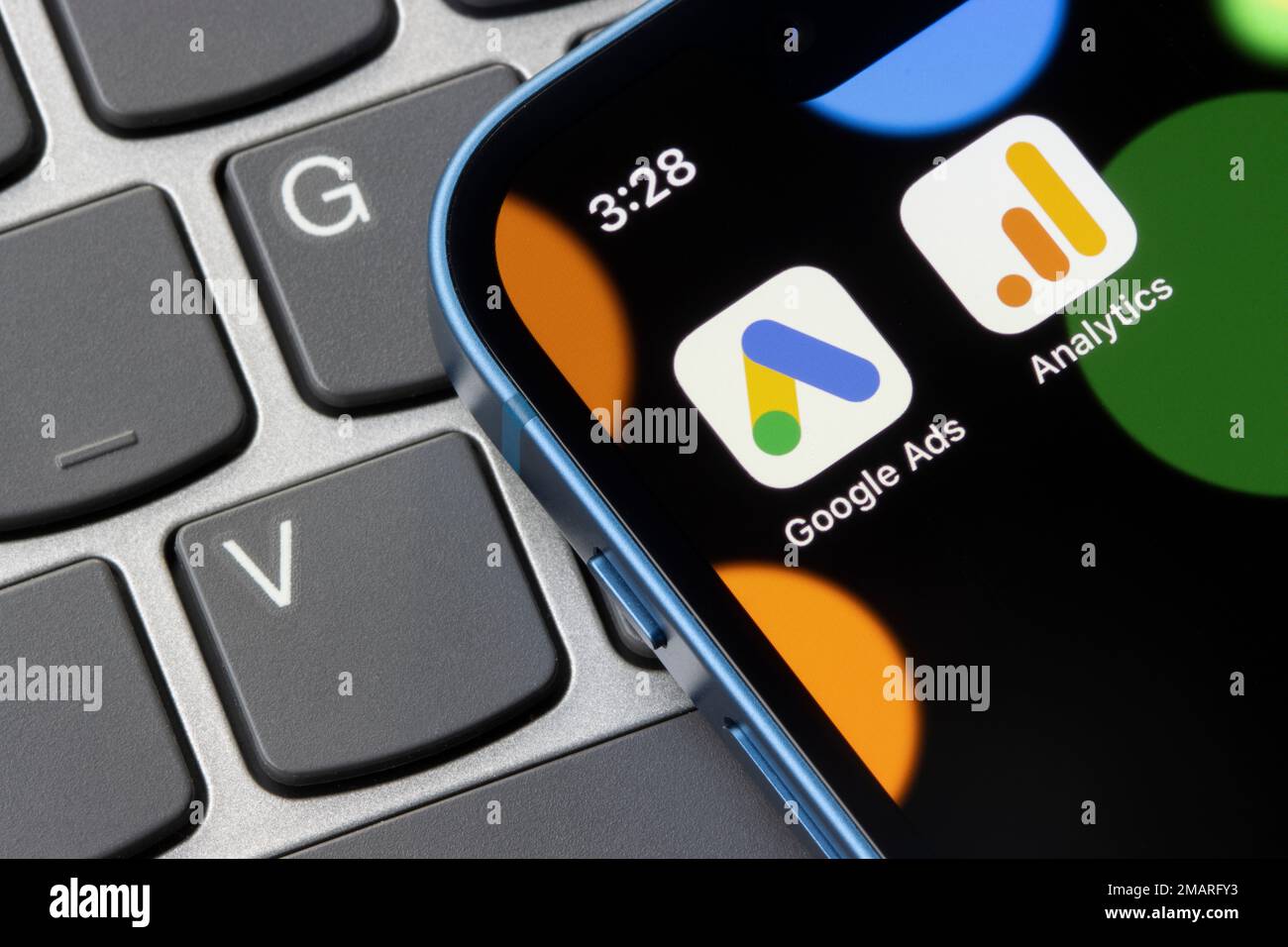 Google ads logo hi-res stock photography and images - Alamy