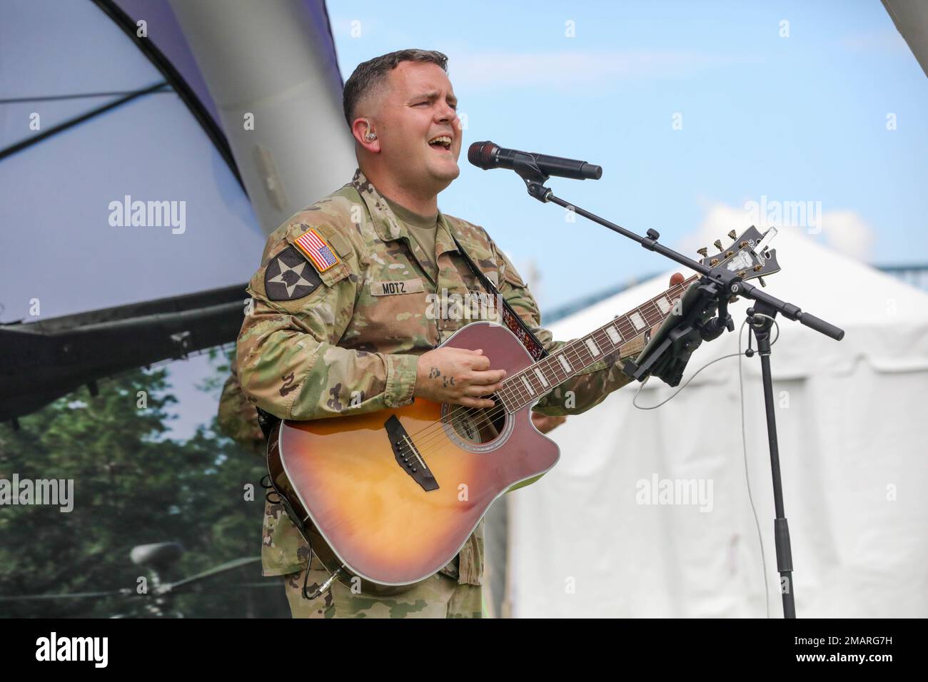 Riverbend festival hi-res stock photography and images - Alamy