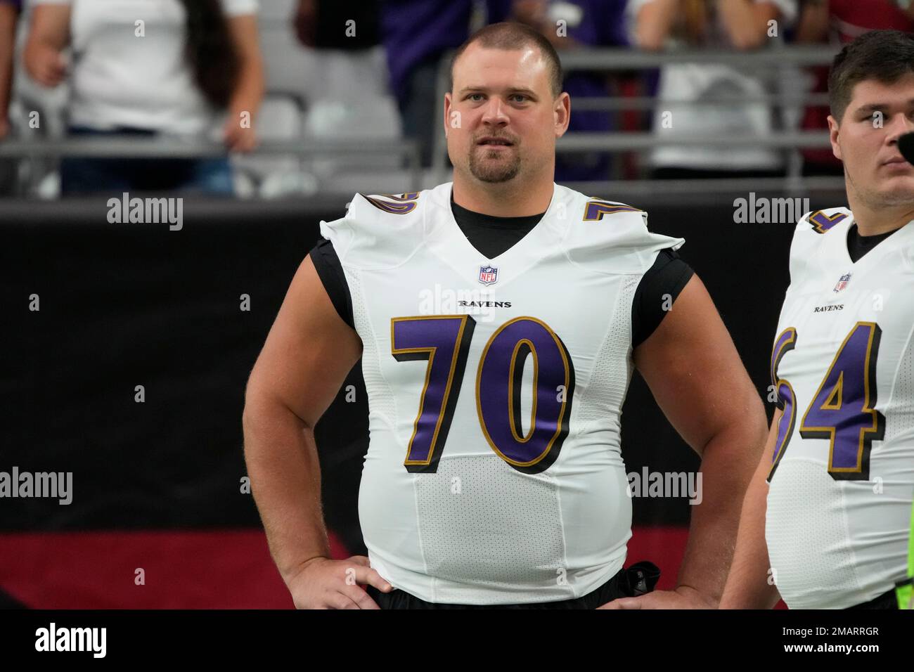 Baltimore Ravens guard Kevin Zeitler (70) during the first half of an ...