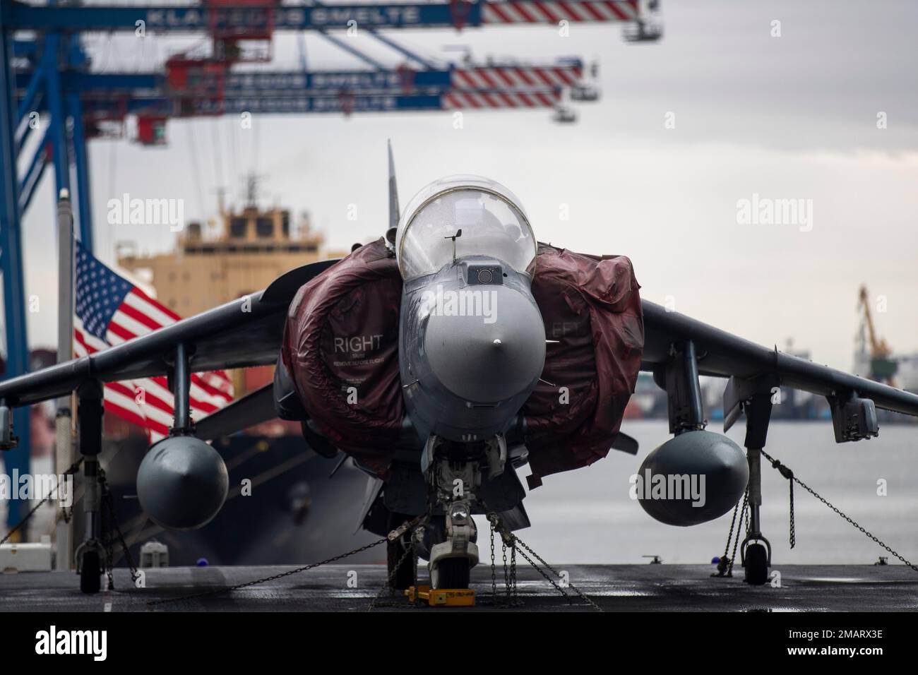 A view of a Harrier Jet on the deck of Wasp-class amphibious assault ...