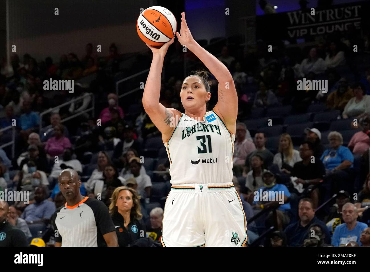 New York Liberty's Stefanie Dolson shoots during the second half in ...