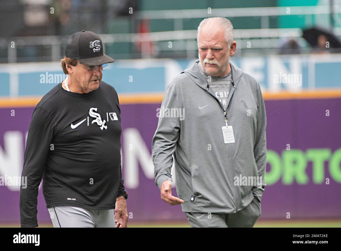 Chicago White Sox manager Tony LaRussa, left, and Ed Cassin, director ...