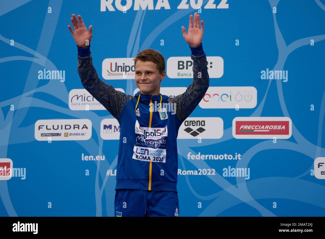Oloksii Sereda of Ukrainę celebrates his gold medal on the podium of ...
