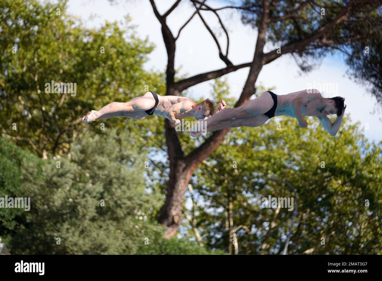 Anthony Harding and Jack Laugher of Britain dive during synchronised ...