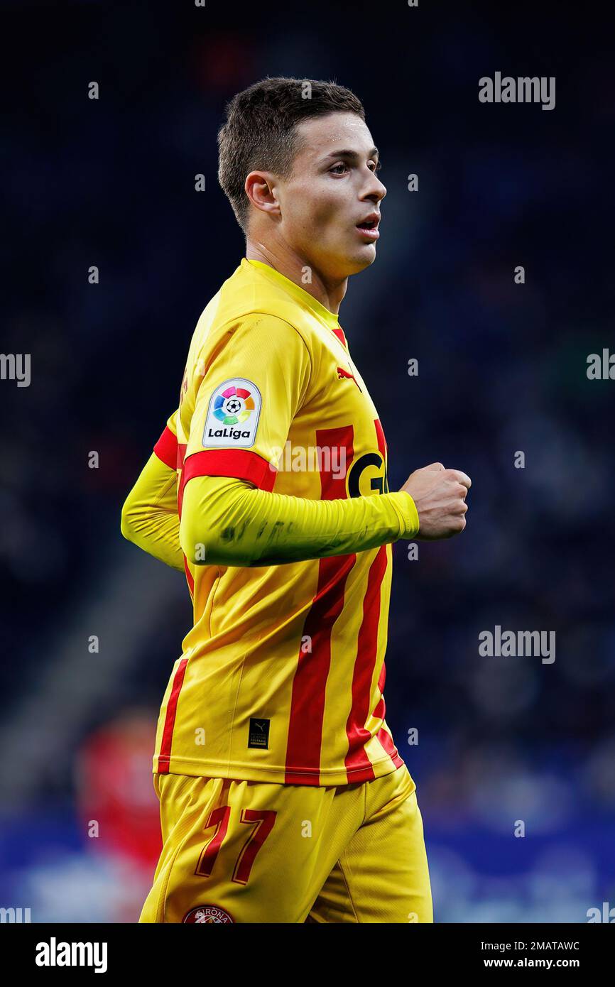 BARCELONA - JAN 7: Rodrigo Riquelme in action at the LaLiga match ...