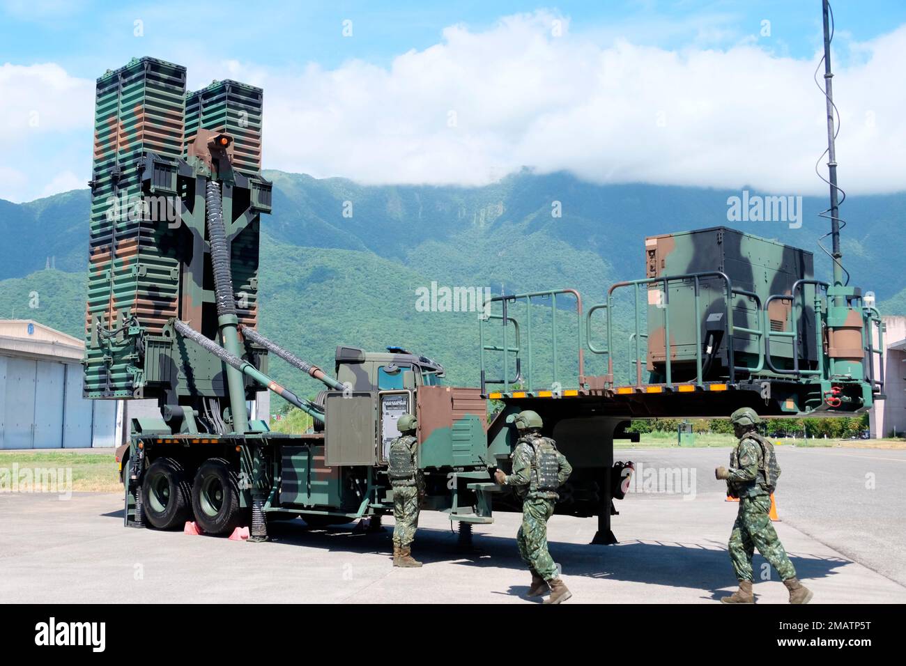 Taiwanese soldiers operate a Sky Bow III (Tien-Kung III) Surface-to-Air ...