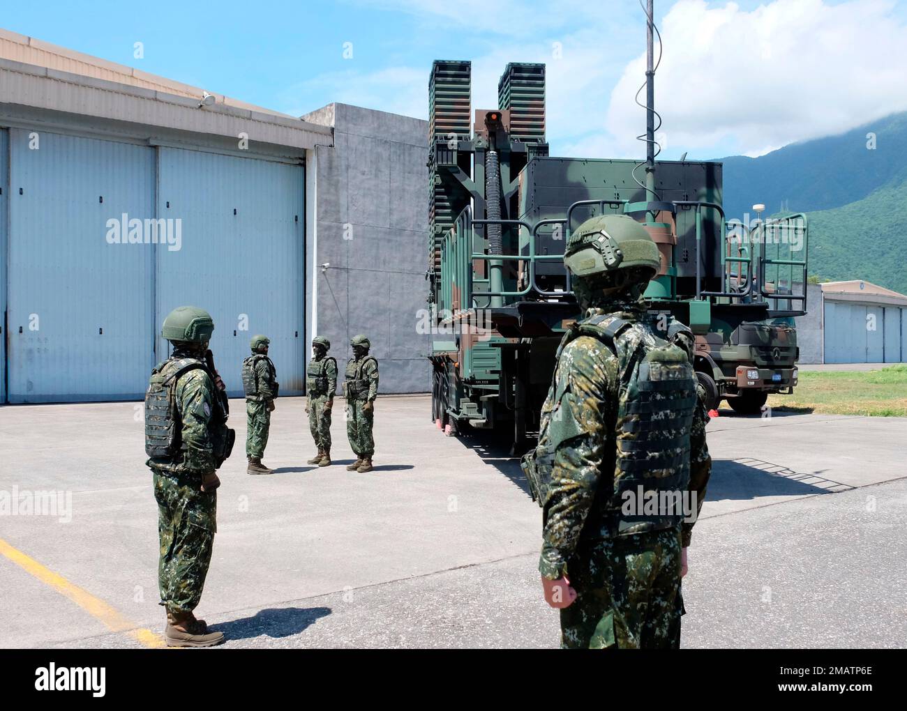 Taiwanese soldiers operate a Sky Bow III (Tien-Kung III) Surface-to-Air ...