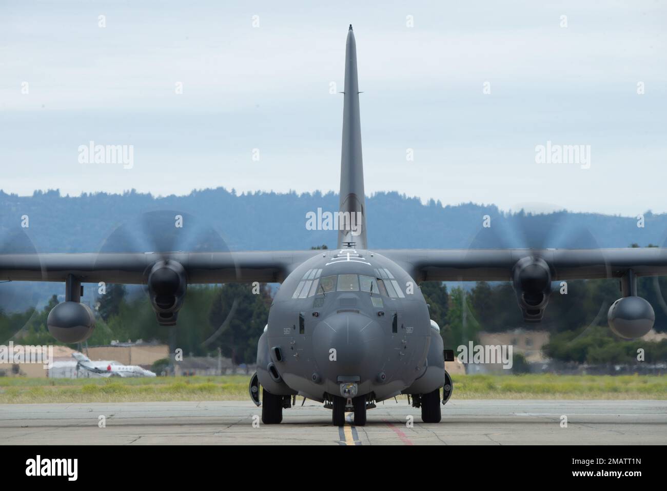 U.S Air Force reservists from Travis Air Force Base, Army National ...