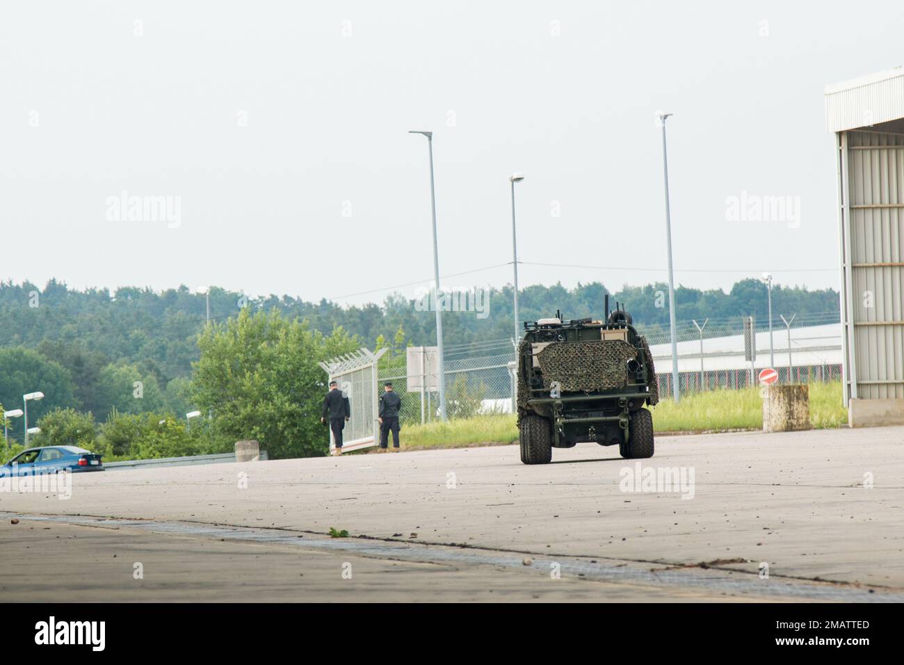 U.S. Soldiers assigned to 1st Battalion, 4th Infantry Regiment are ...