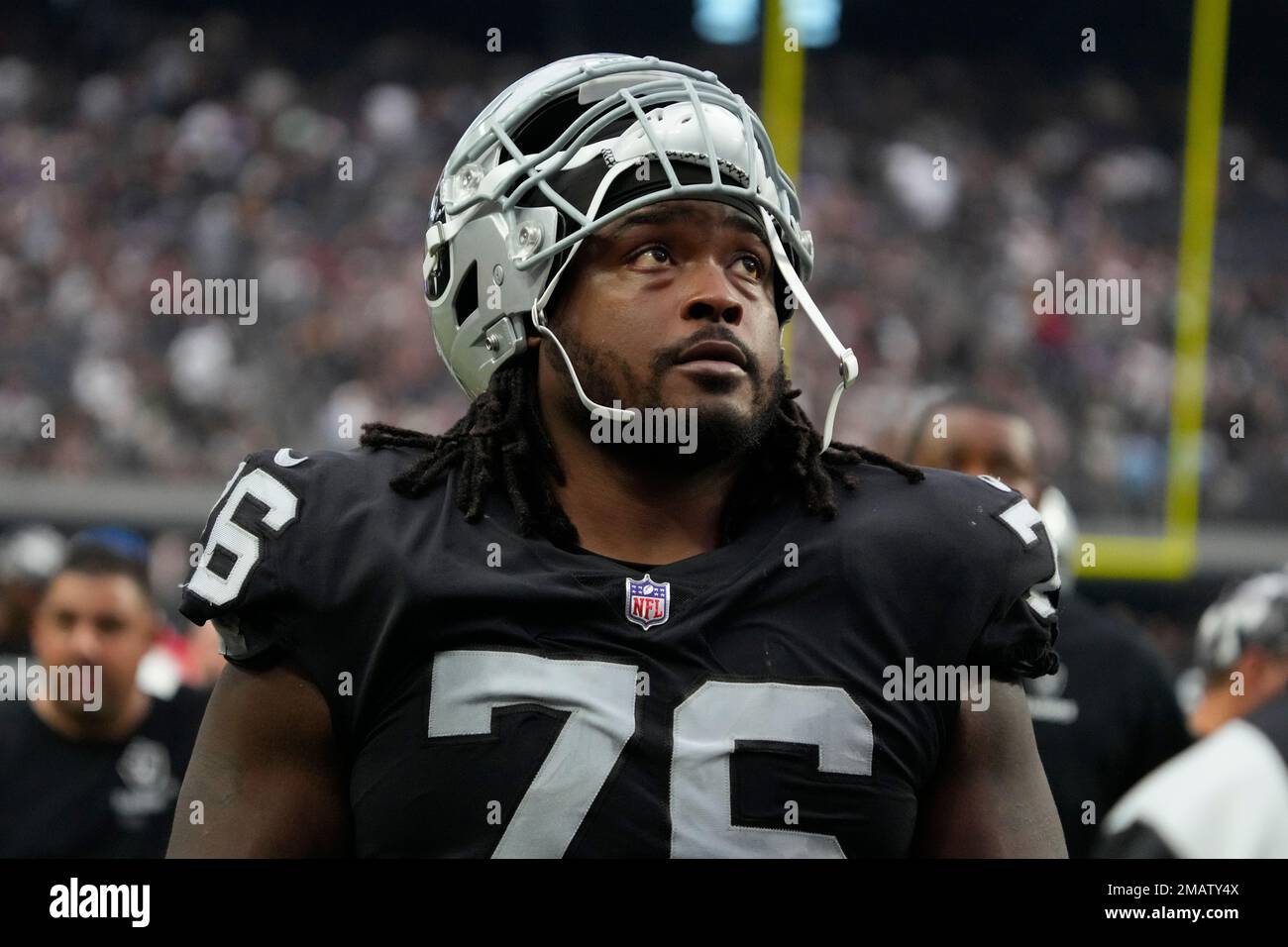 Las Vegas Raiders guard John Simpson (76) during the first half of an ...