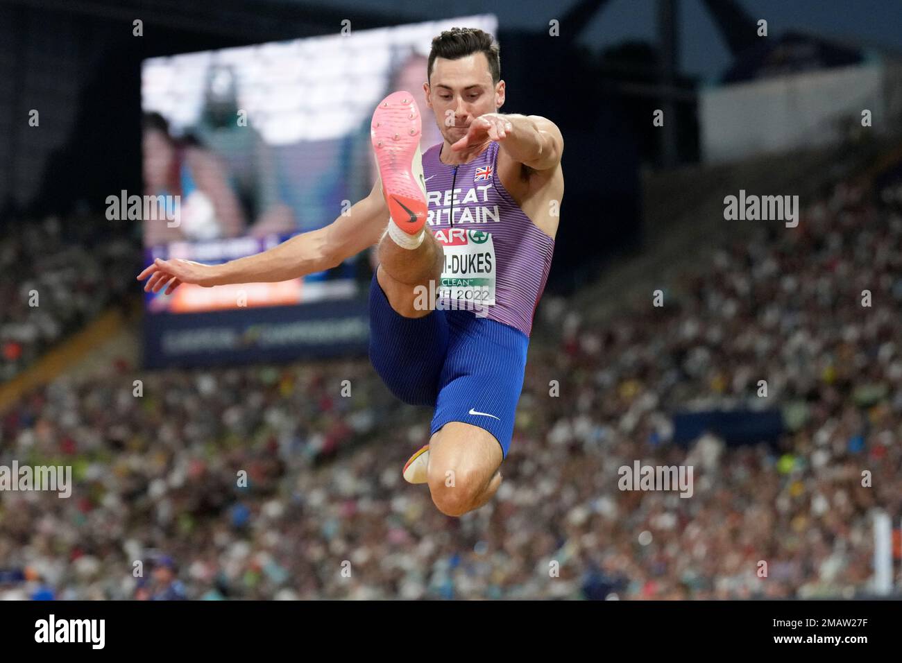 Jacob Fincham-Dukes, of Great Britain, makes an attempt in the Men's ...