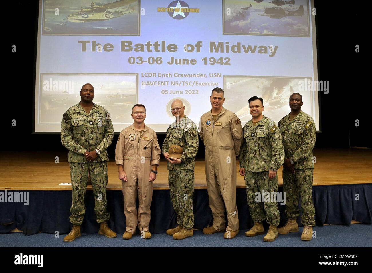 220605-N-XJ066-1090 MANAMA, Bahrain (June 5, 2022), From left, U.S. 5th ...
