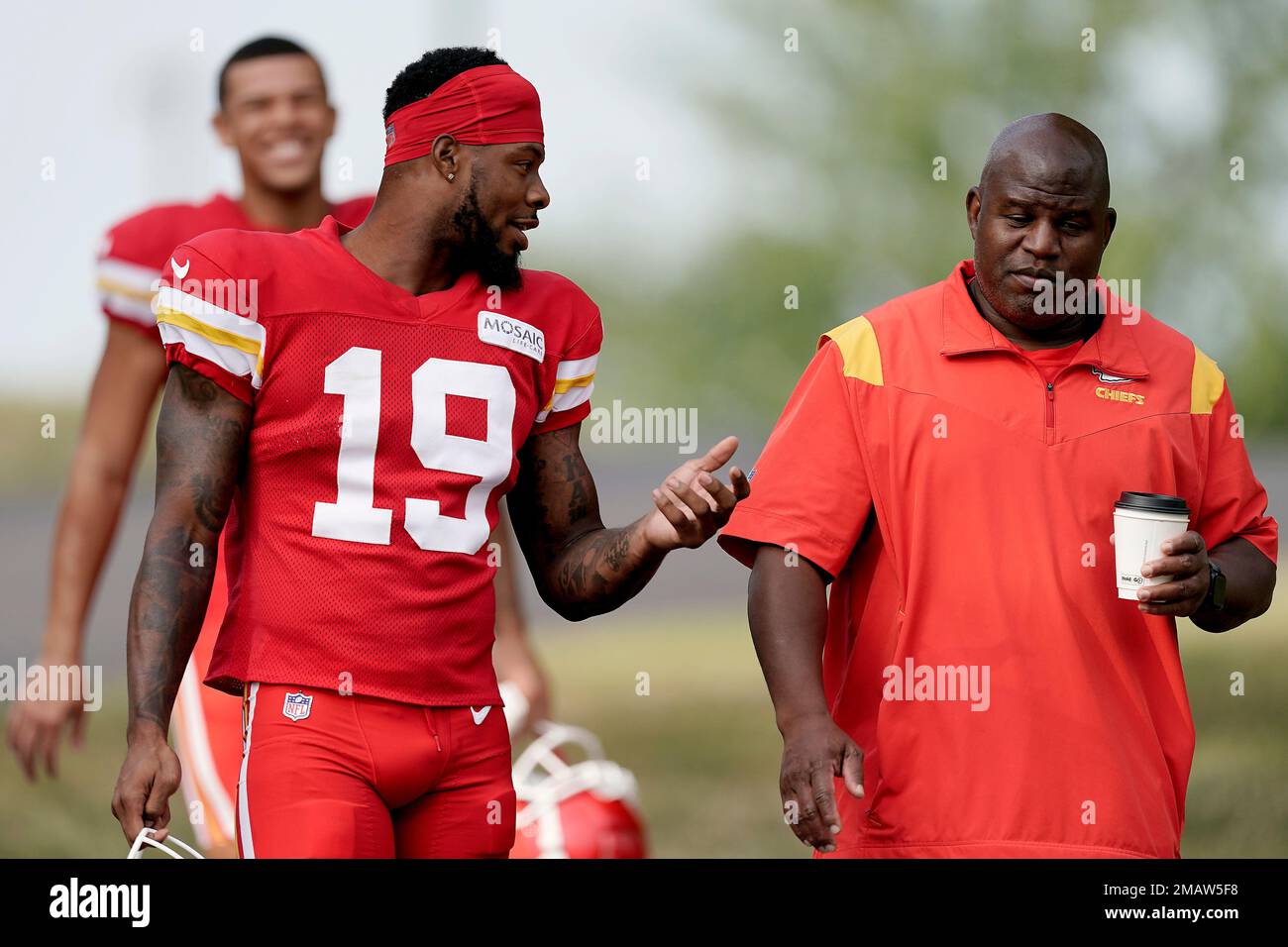 Kansas City Chiefs wide receiver Corey Coleman (19) and offensive ...