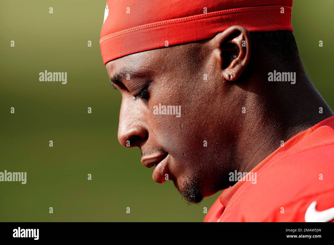 Kansas City Chiefs running back Derrick Gore signs an autograph at NFL ...
