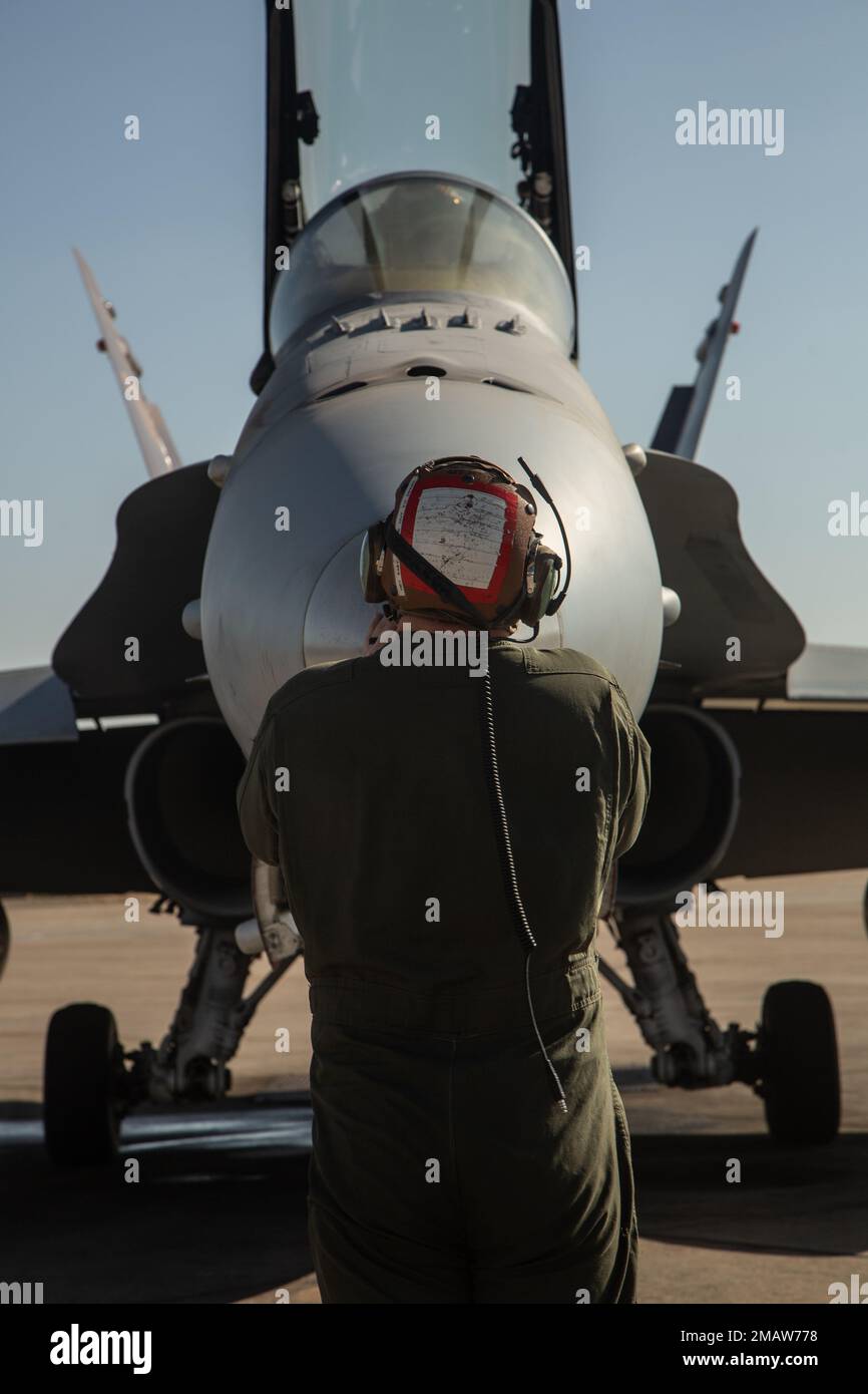 U.S. Marines with Marine Fighter Attack Squadron (VMFA) 323, Marine ...