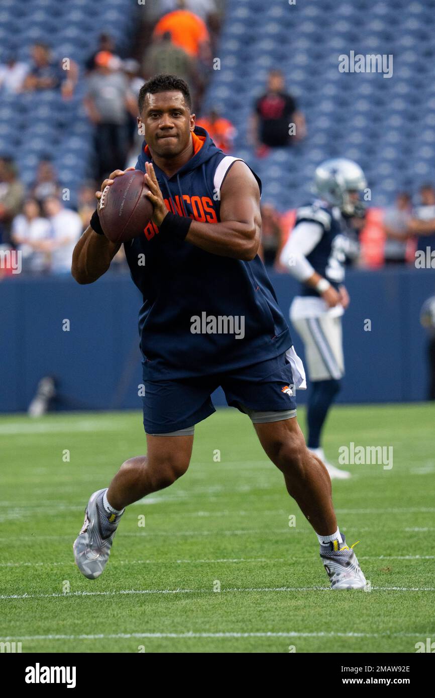 Denver Broncos quarterback Russell Wilson (3) warms up against the ...