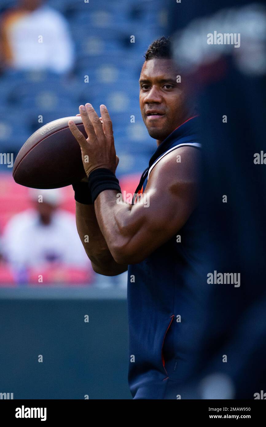 Denver Broncos quarterback Russell Wilson (3) warms up against the ...
