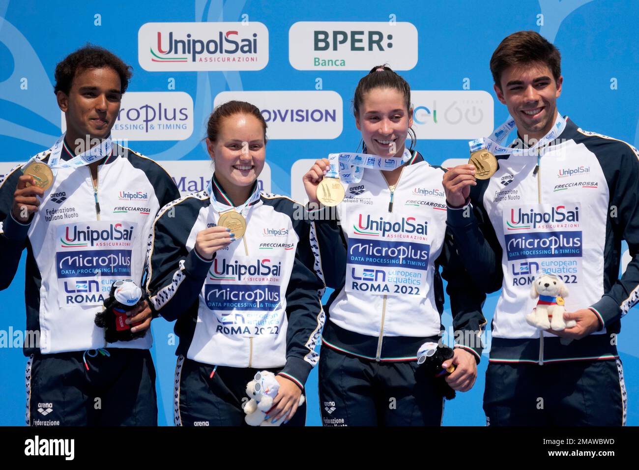 Team of Italy celebrates after winning the diving mixed team event ...