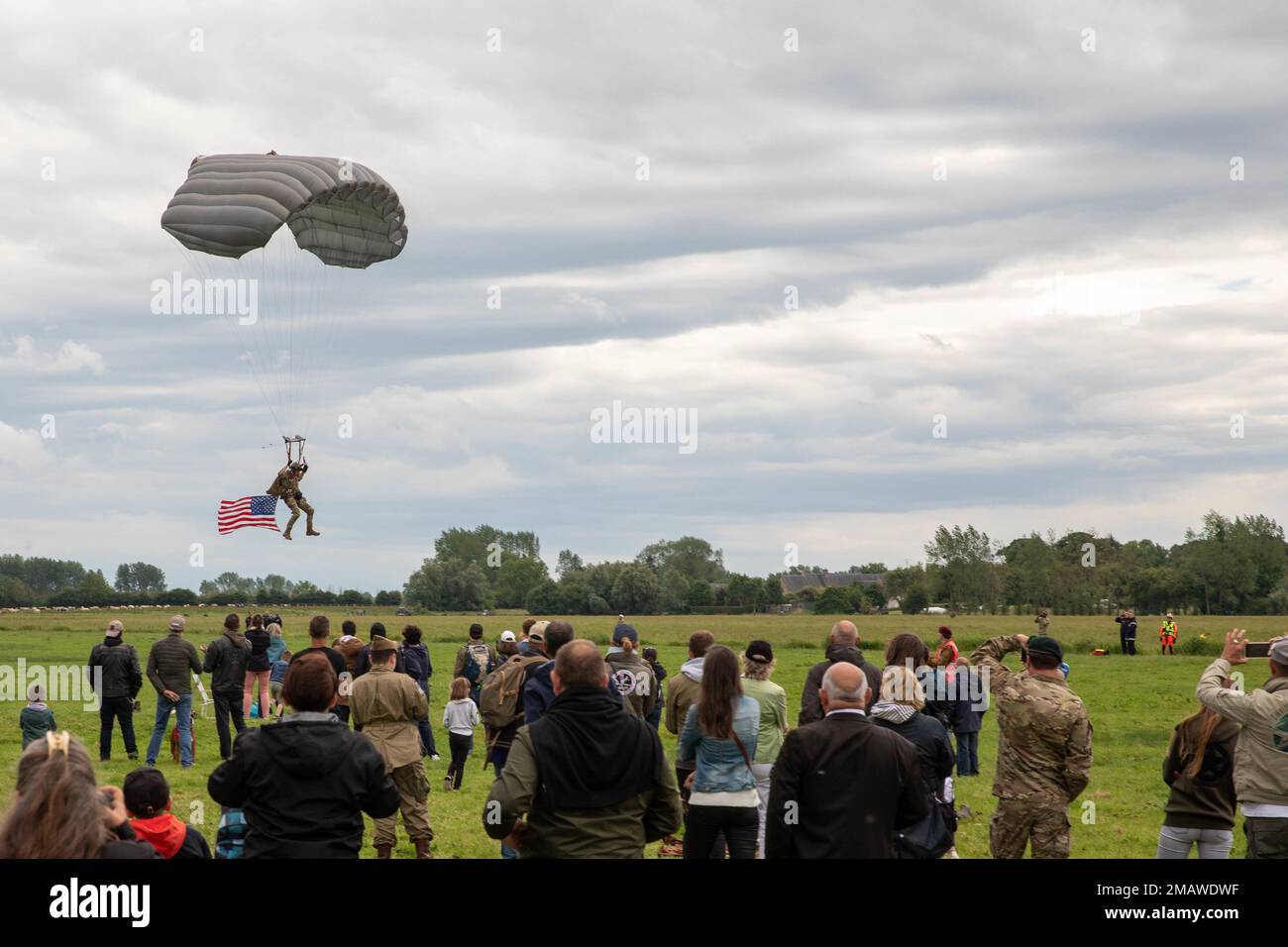 U.S. soldiers with Special Operations Command Europe (SOCEUR) perform a ...