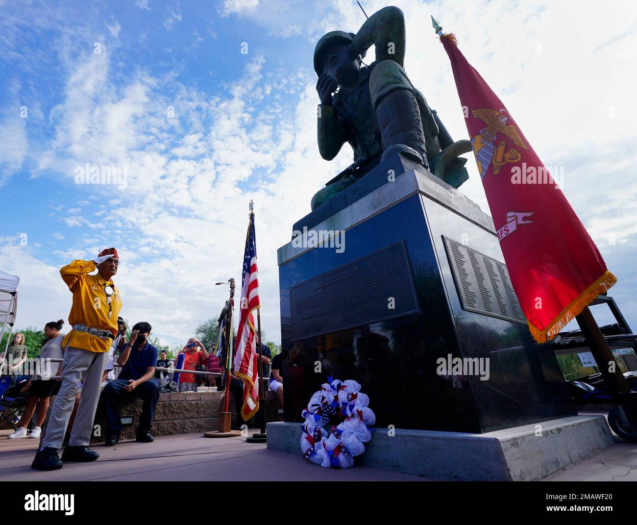 Navajo Code Talker Thomas Begay salutes at the Arizona Navajo Code ...