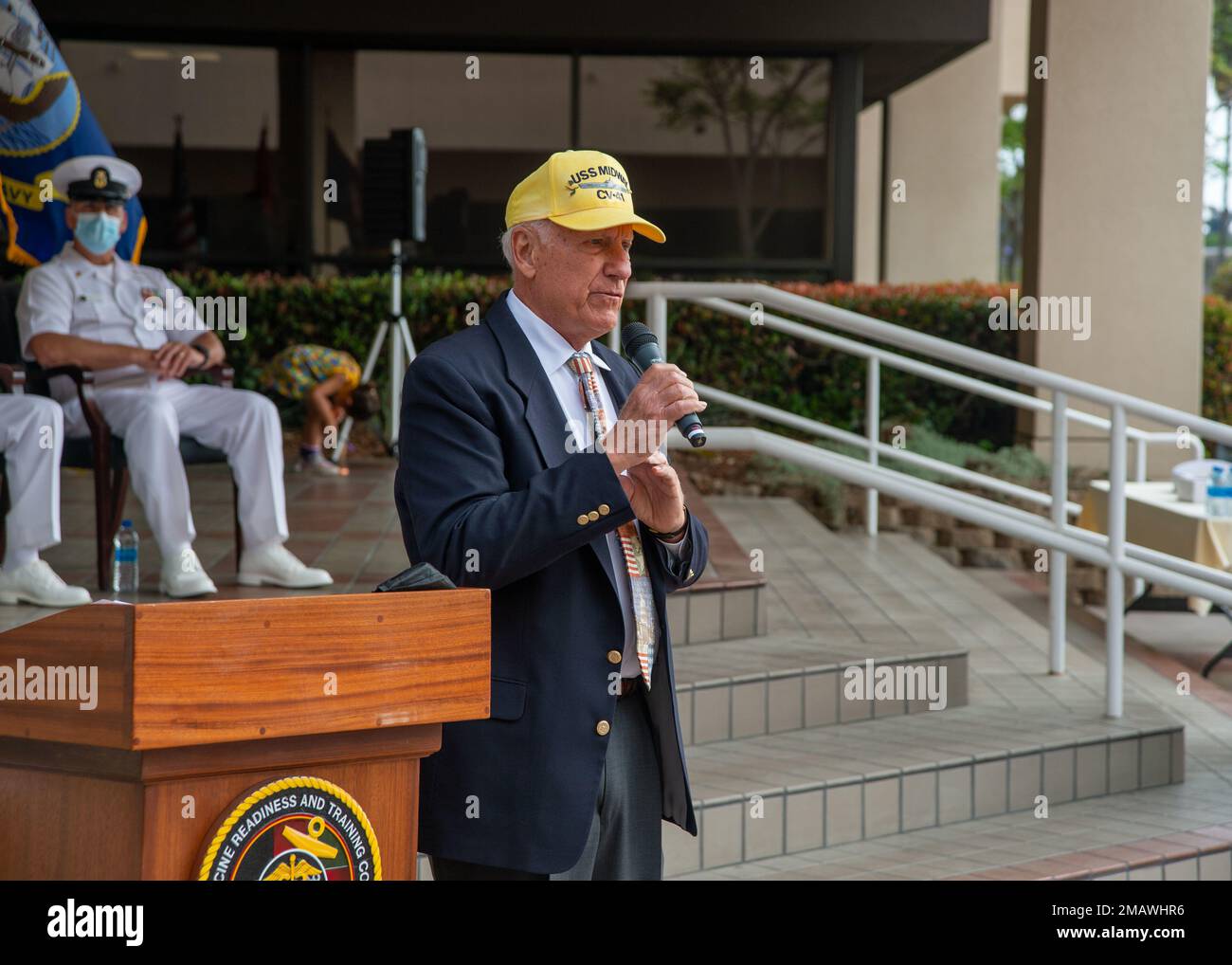 220606-N-XZ205-1007 SAN DIEGO (June 6, 2022) Capt. Rafe Arnott (ret ...