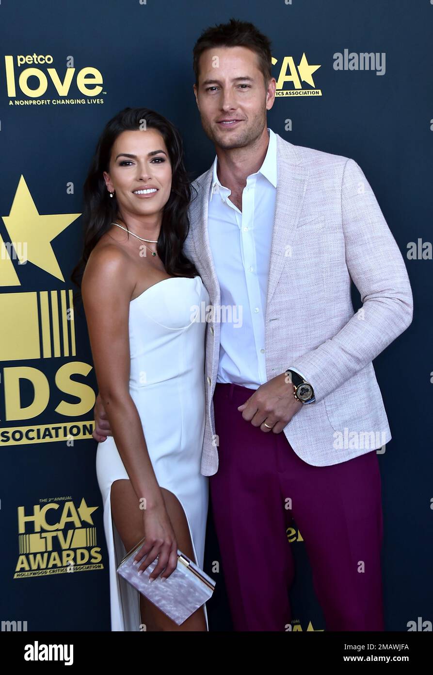 Justin Hartley Girlfriend 2022
