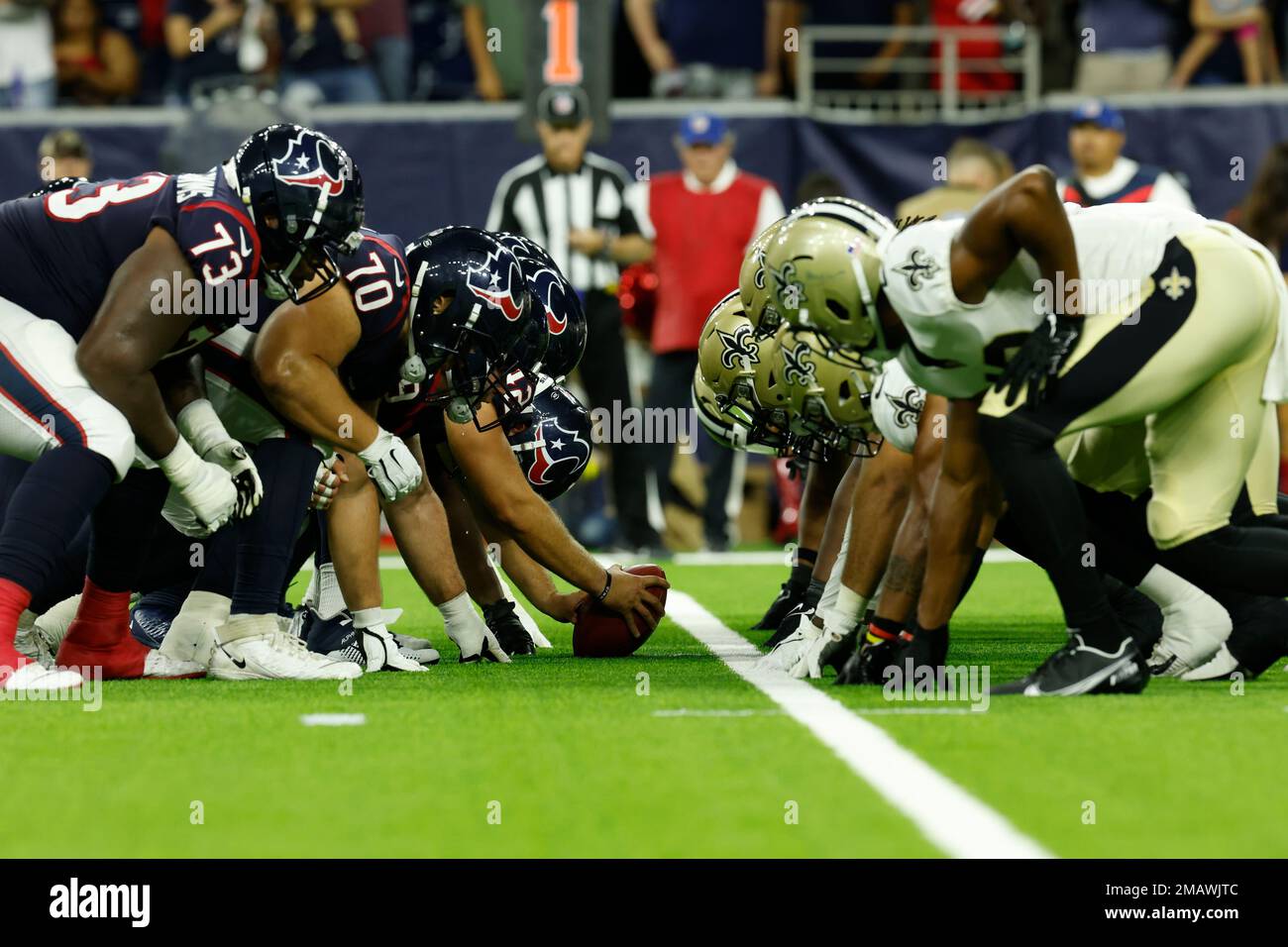 Houston Texans line of scrimmage against the New Orleans Saints during ...