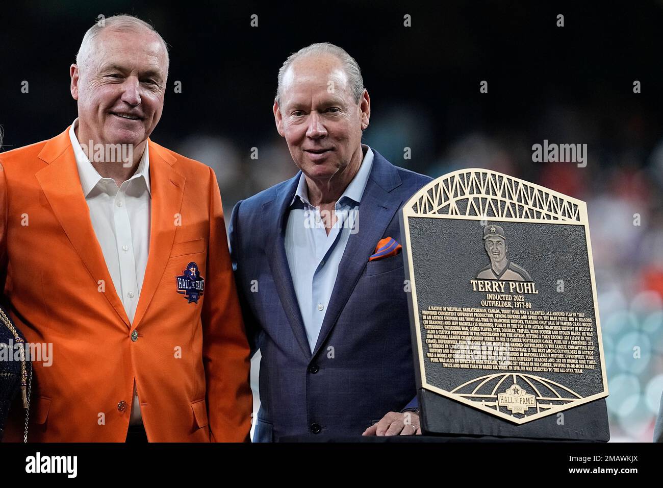 Former All-Star outfielder Terry Puhl is inducted into the Houston ...