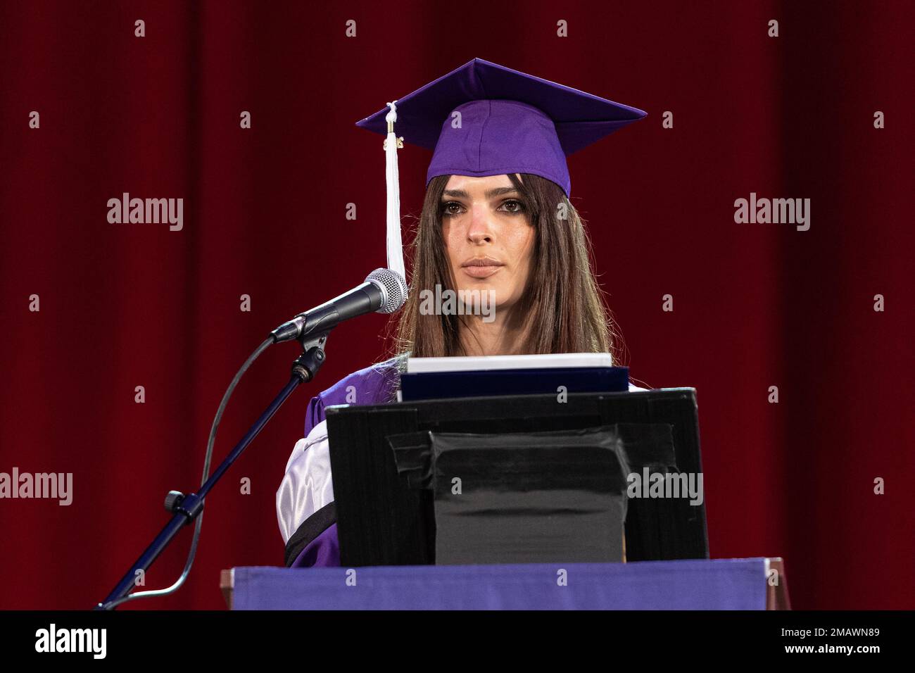 New York, USA. 19th Jan, 2023. Emily Ratajkowski delivers commencement ...