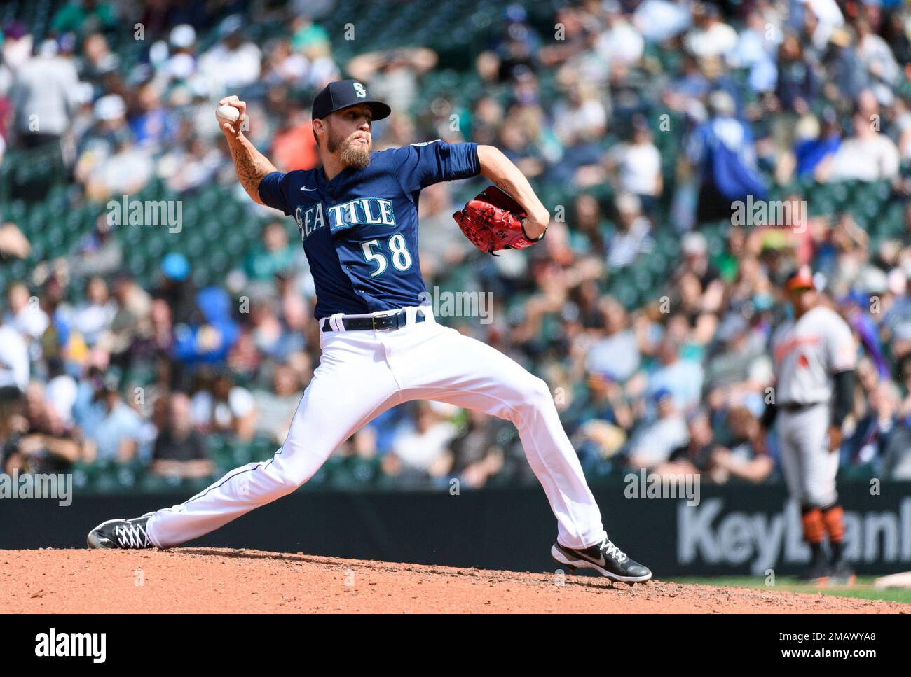 FILE - Seattle Mariners relief pitcher Ken Giles throws to a Baltimore ...