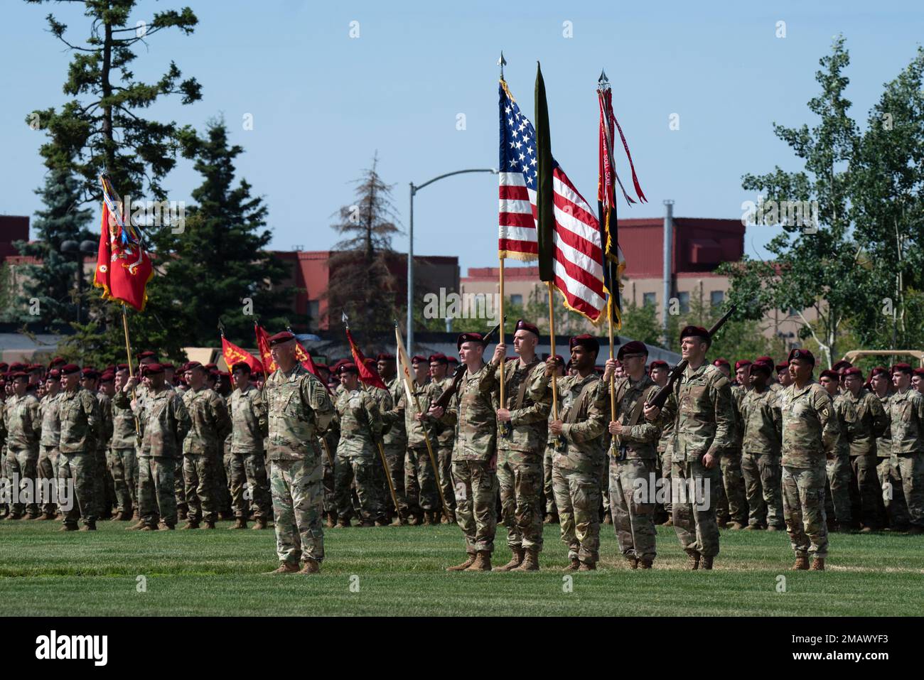 U.S. Army Soldiers assigned to the 2nd Brigade Combat Team (Airborne ...