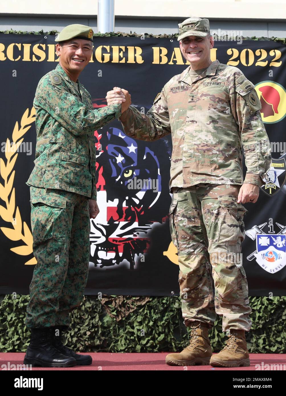 Andrew mcfarlane hi-res stock photography and images - Alamy