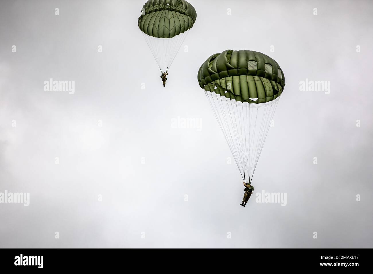 The Liberty Jump Team, both Active Duty and retired Military Personnel ...